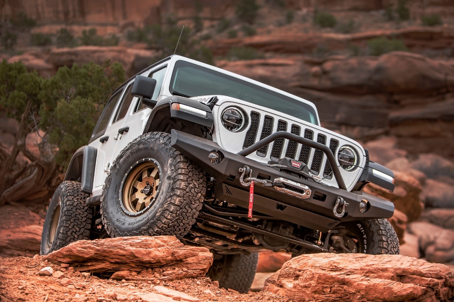 New Product: WARN Elite Series Bumpers for Jeep Wrangler JL | WARN ...